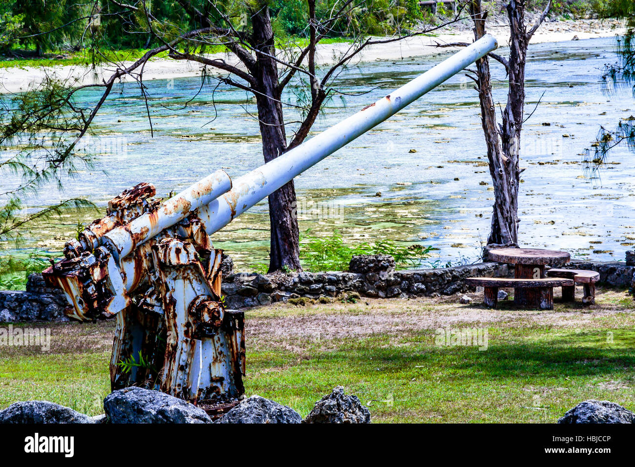 Wwii cannon hi-res stock photography and images - Alamy