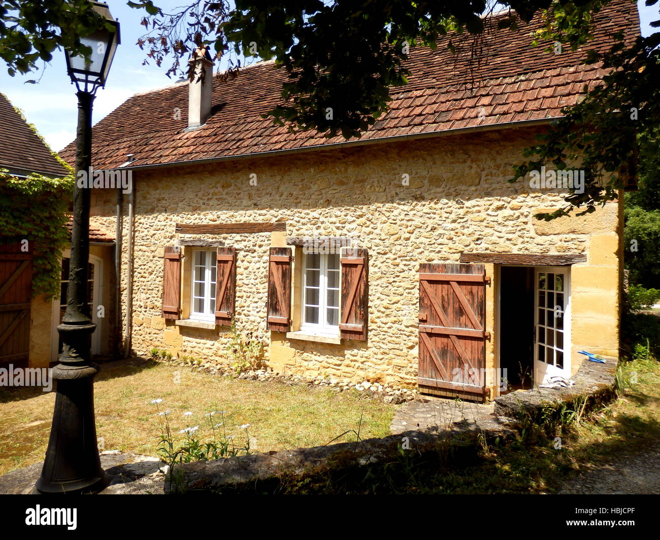 French country cottage exterior hi-res stock photography and images - Alamy