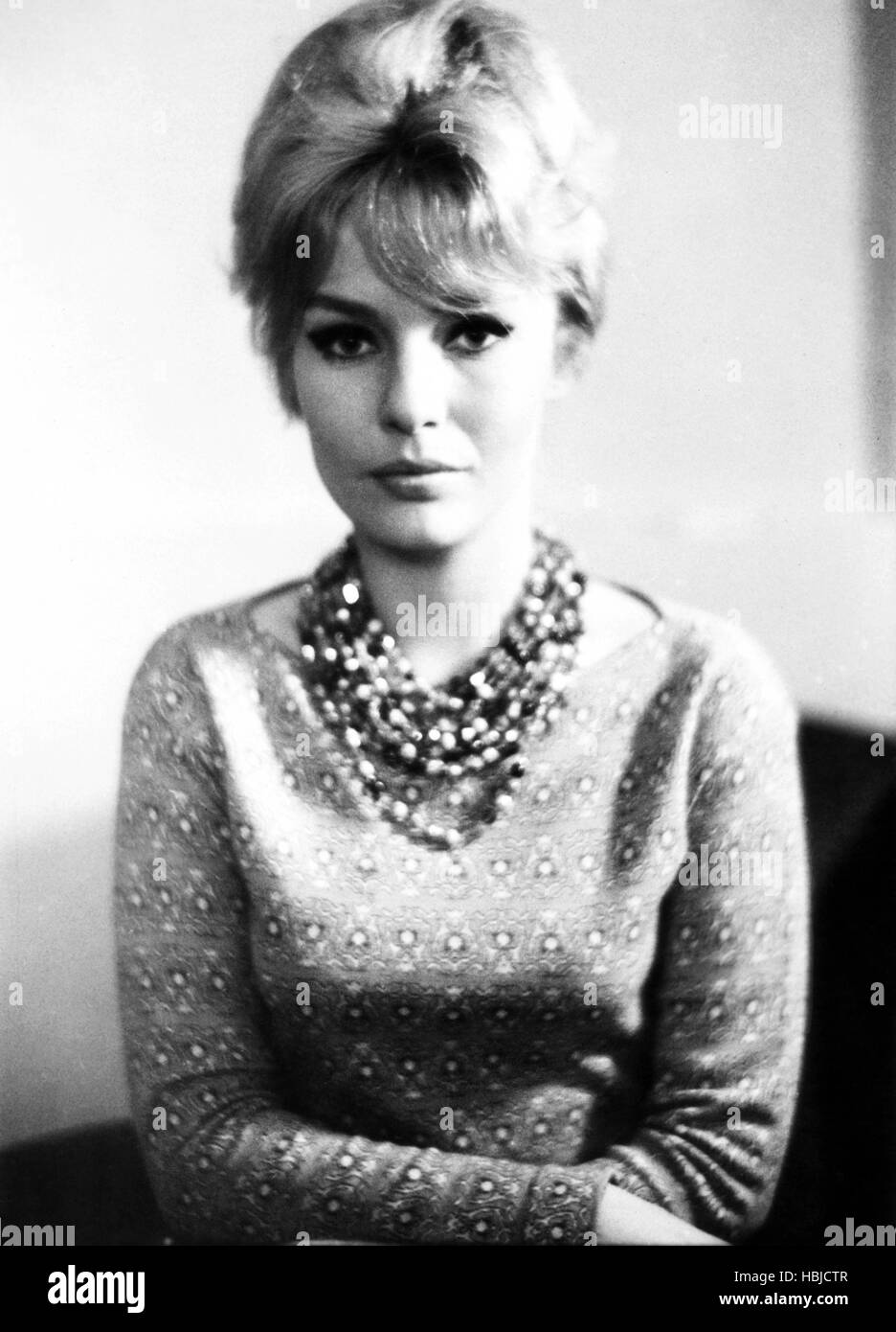 BLOOD AND ROSES, (aka ET MOURIR DE PLAISIR), Annette Stroyberg aka ...