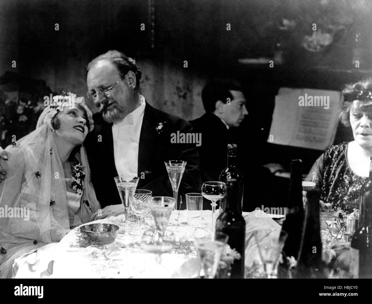 THE BLUE ANGEL, Marlene Dietrich, Emil Jannings, Rosa Valetti, 1930 ...