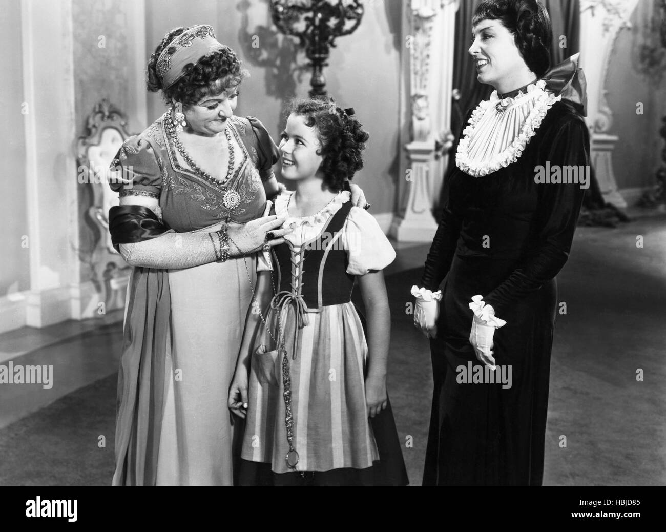 THE BLUE BIRD, from left: Laura Hope Crews, Shirley Temple, Gale ...