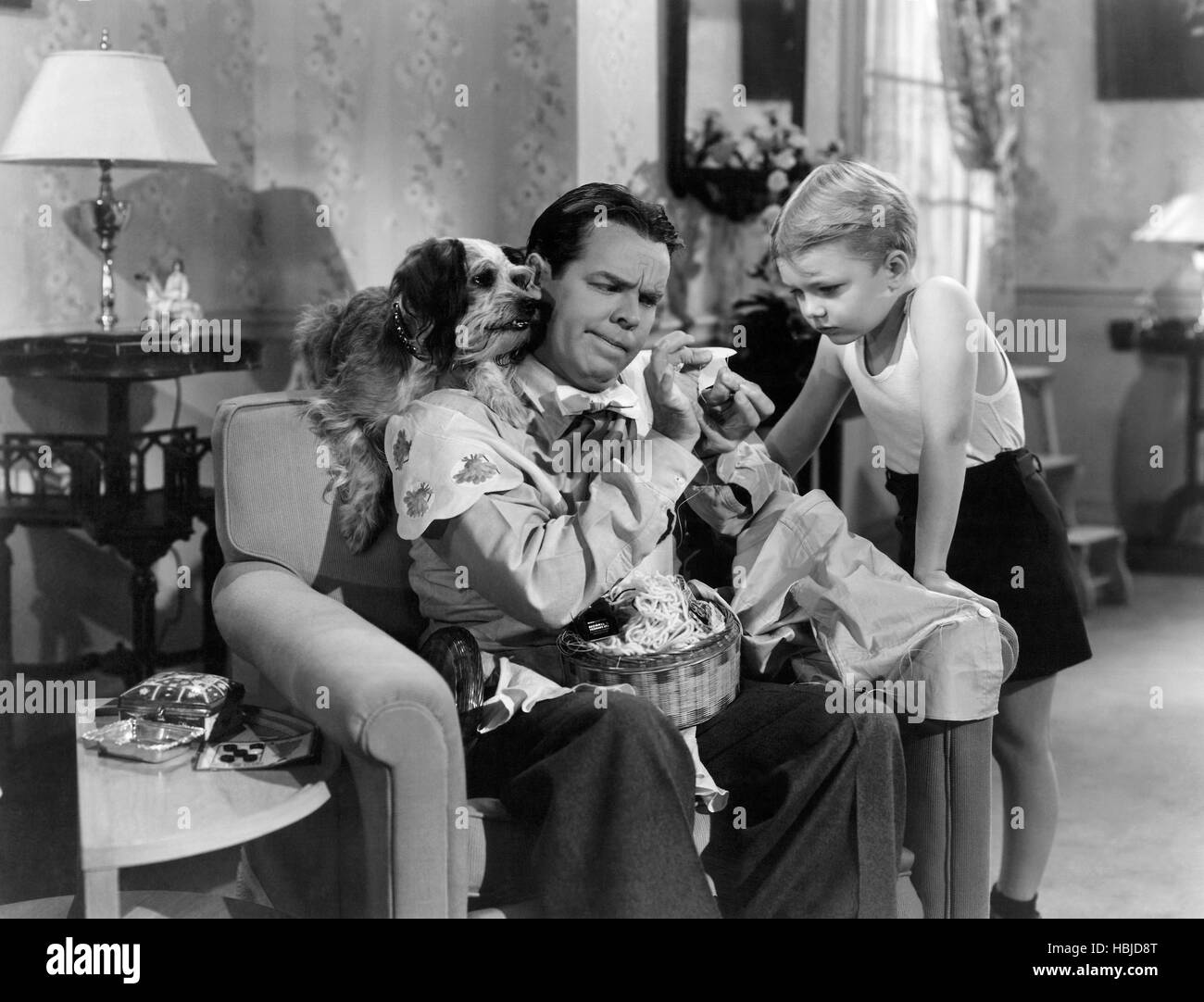 BLONDIE'S BIG MOMENT, (aka A BUNDLE OF TROUBLE), Arthur Lake, Larry ...