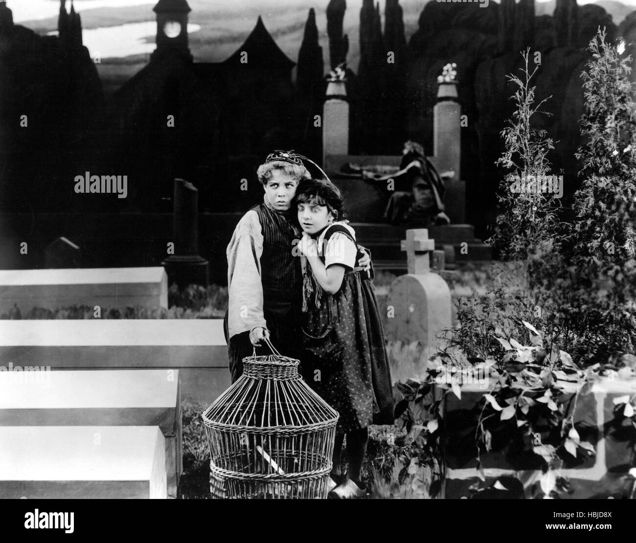 THE BLUE BIRD, Robin Macdougall, Tula Belle, 1918 Stock Photo - Alamy