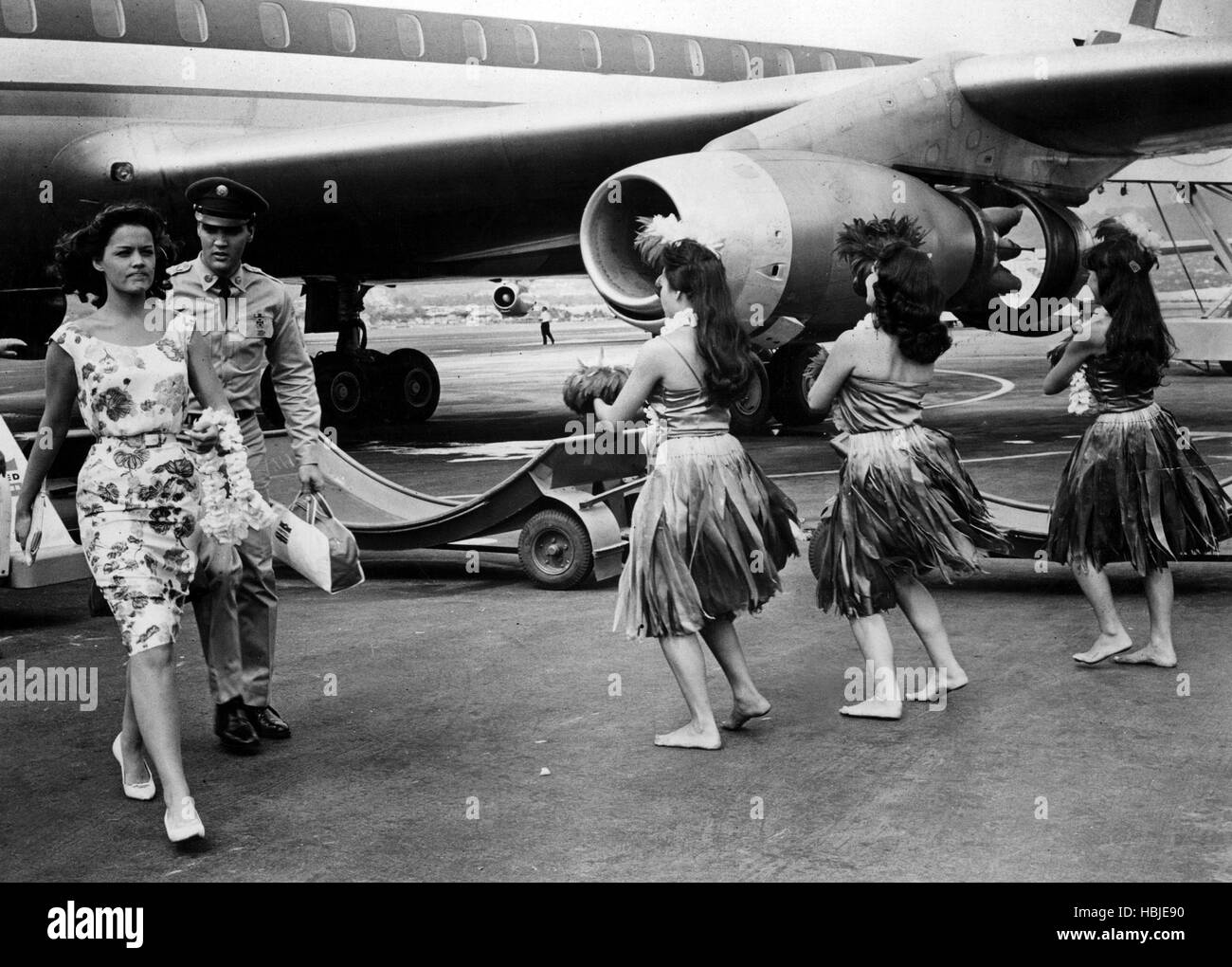 BLUE HAWAII, Joan Blackman, Elvis Presley, 1961 Stock Photo - Alamy
