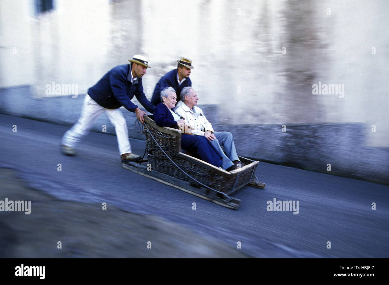 EUROPE PORTUGAL MADEIRA FUNCHAL BASKET SLEDGE Stock Photo - Alamy