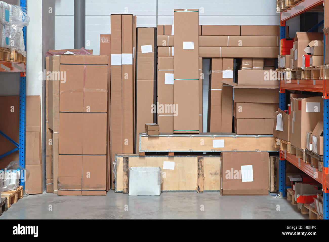 Shipping boxes hi-res stock photography and images - Alamy