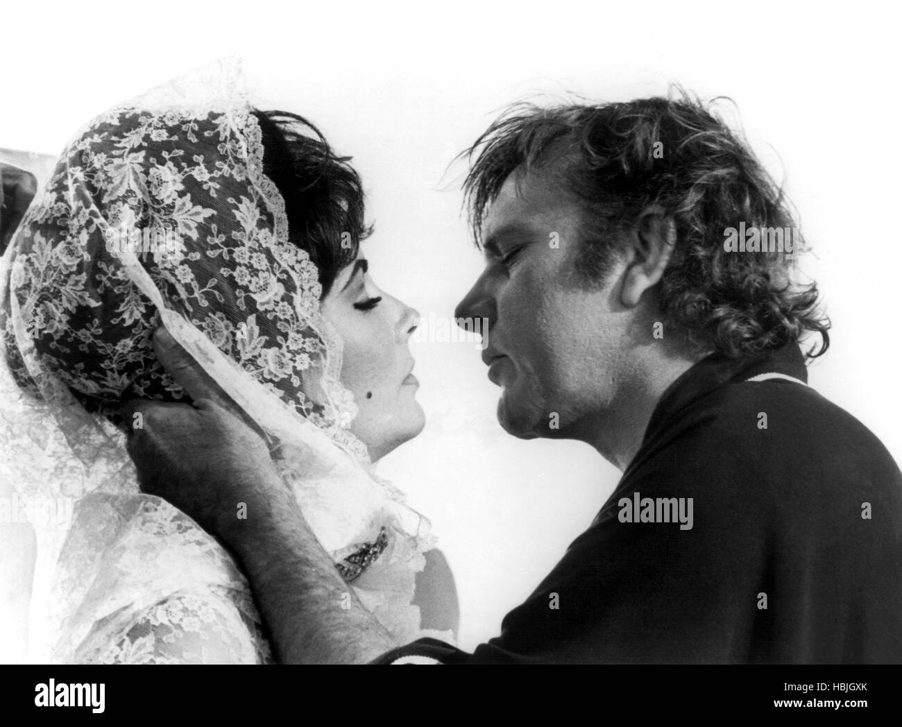 BOOM, Elizabeth Taylor, Richard Burton, 1968 Stock Photo - Alamy