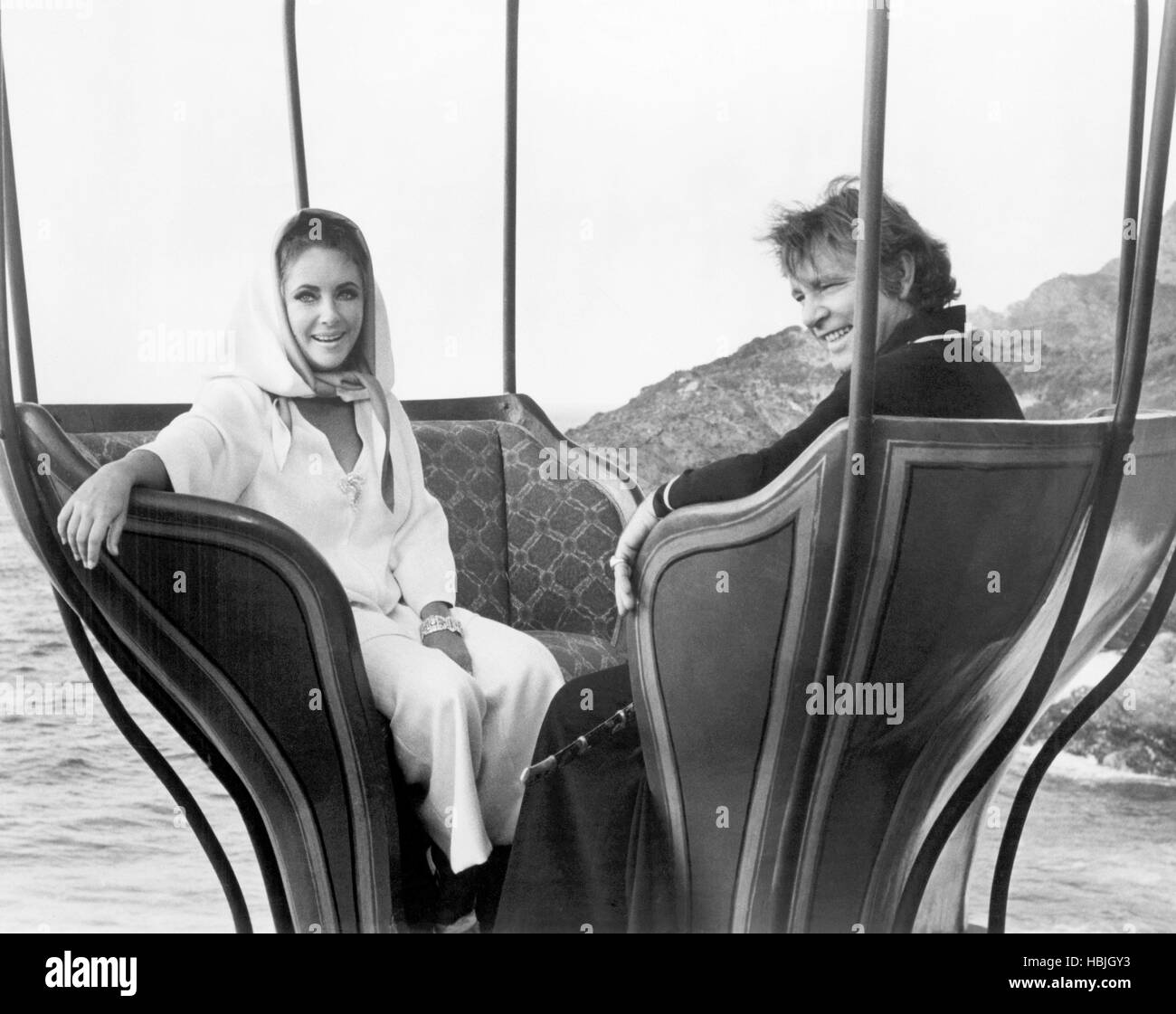 BOOM!, Elizabeth Taylor, Richard Burton, on set, 1968 Stock Photo - Alamy