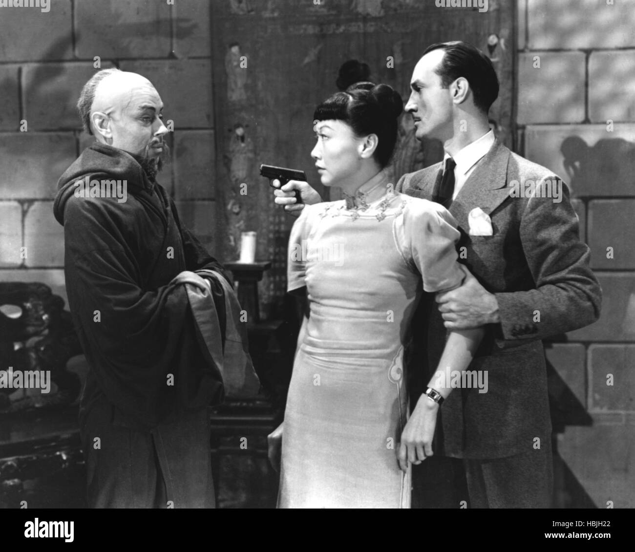 BOMBS OVER BURMA, Anna May Wong, Dennis Moore, 1942 Stock Photo - Alamy