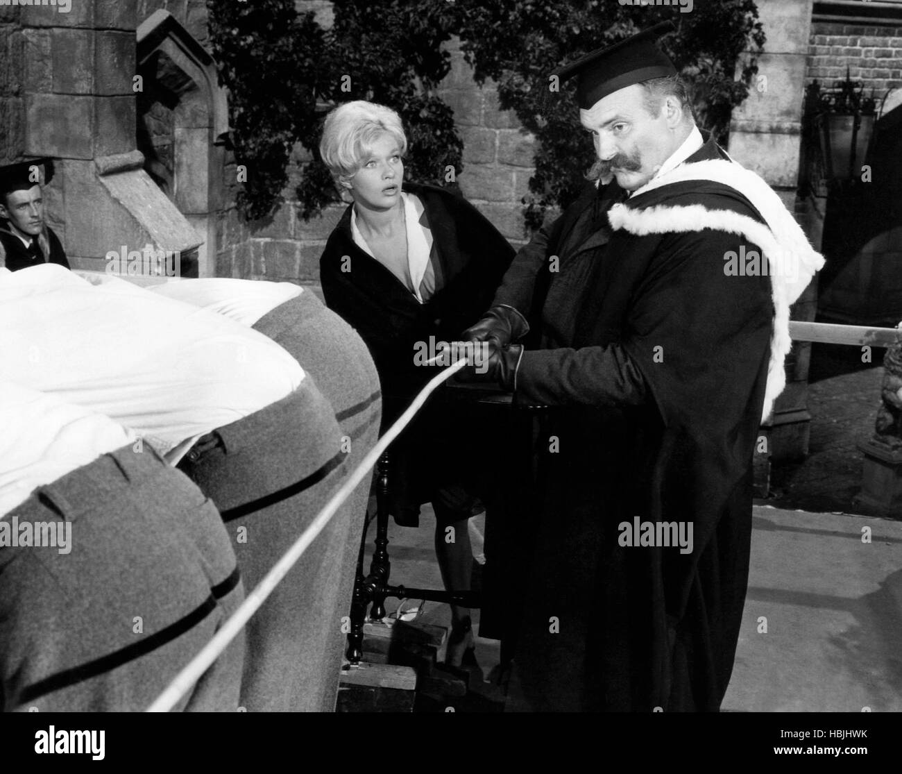BOTTOMS UP, Vanda Hudson, Jimmy Edwards, 1960 Stock Photo - Alamy
