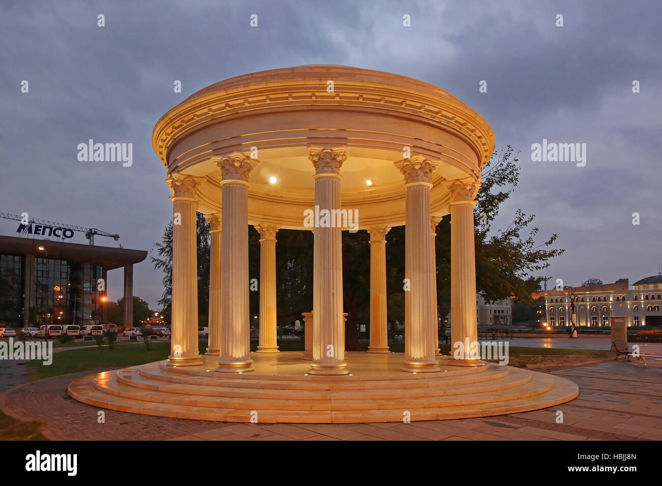 Roman pavilion hi-res stock photography and images - Alamy