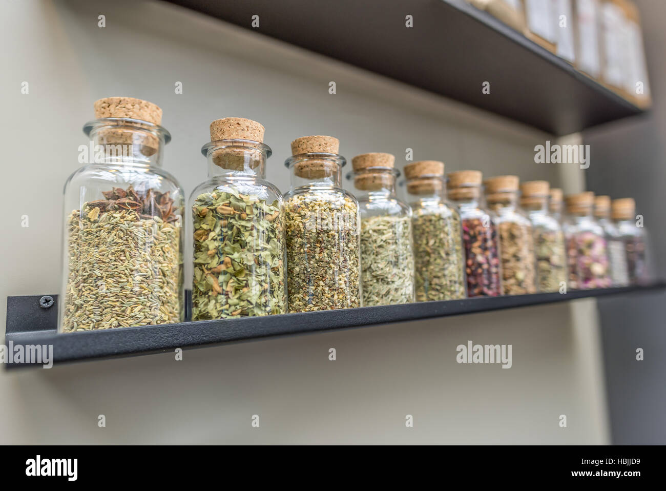 Spices on shelf hi-res stock photography and images - Alamy