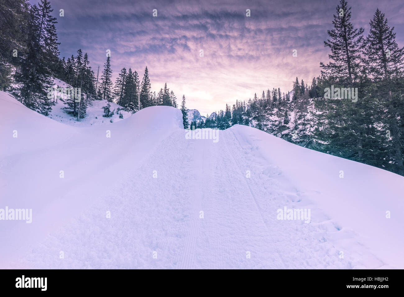 Road trip through mountain hi-res stock photography and images - Alamy