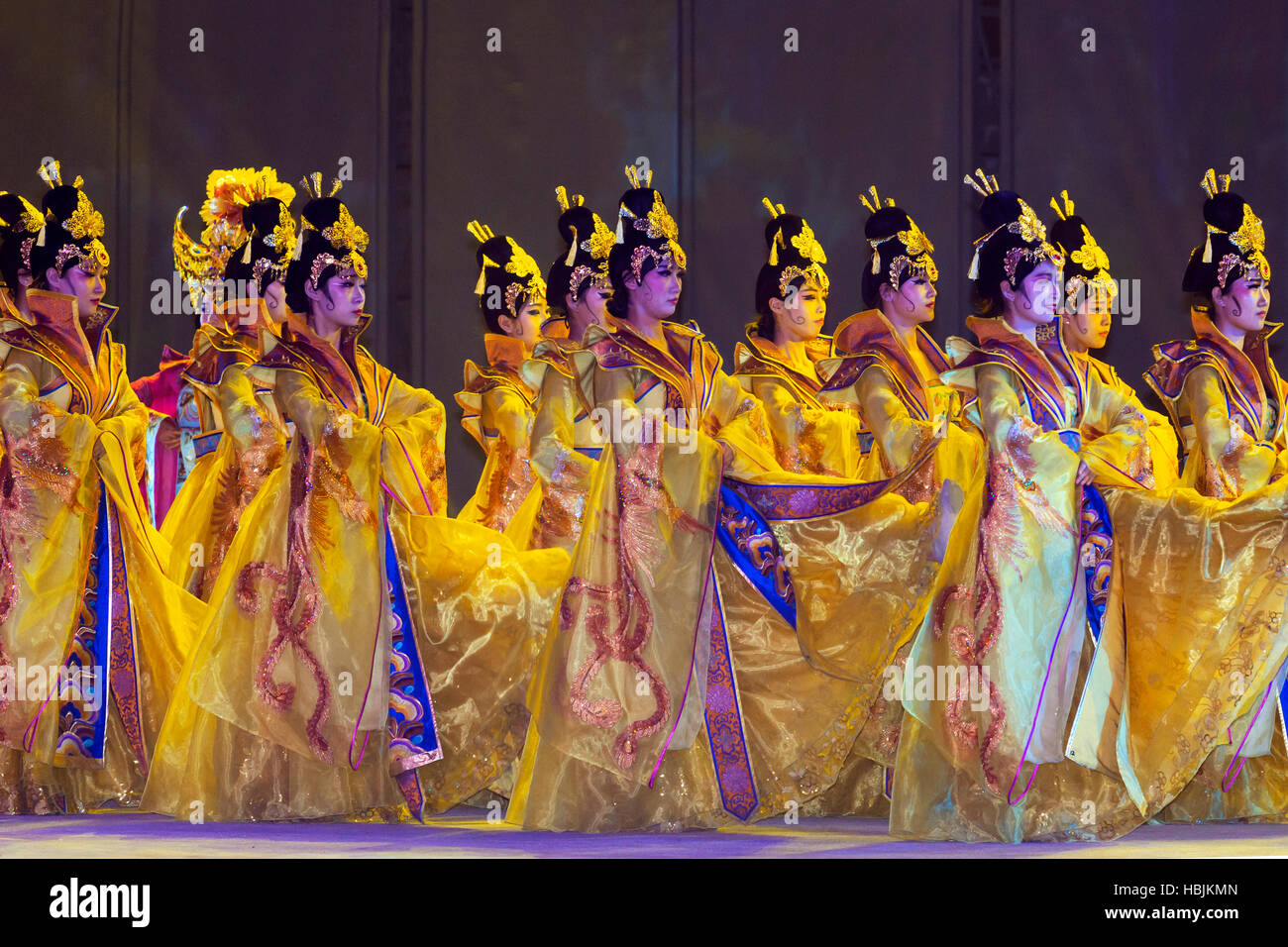 Performers at Chinese cultural show, Xian, China Stock Photo - Alamy