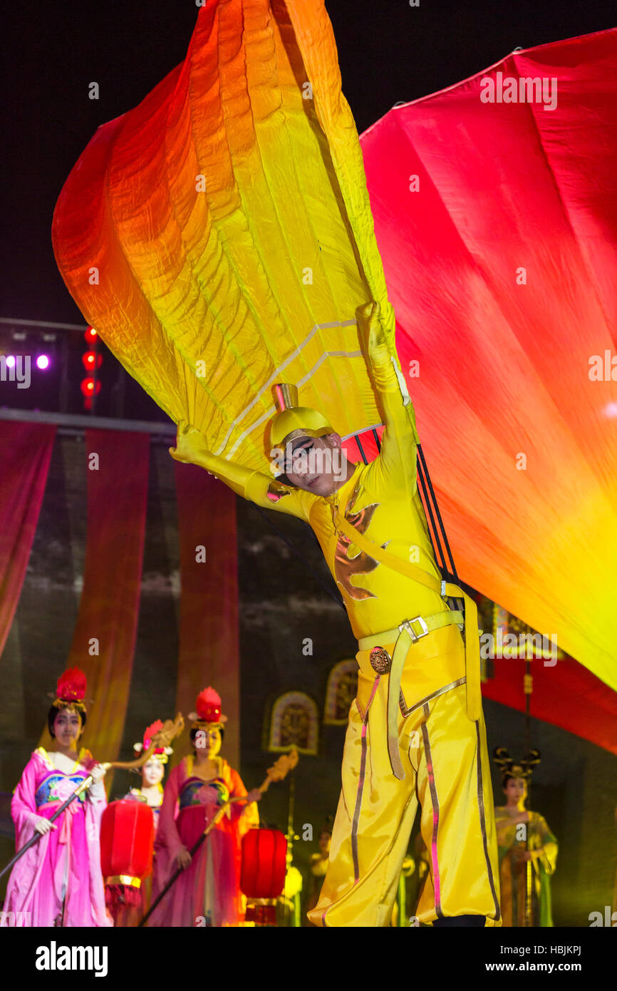 Performers at Chinese cultural show, Xian, China Stock Photo - Alamy