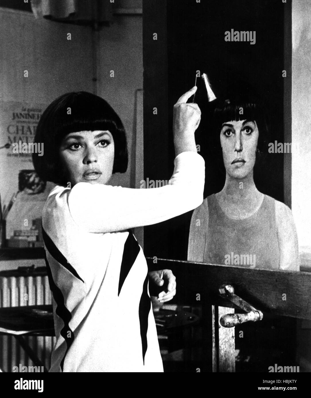 THE BRIDE WORE BLACK, (aka LA MARIEE ETAIT EN NOIR), Jeanne Moreau ...