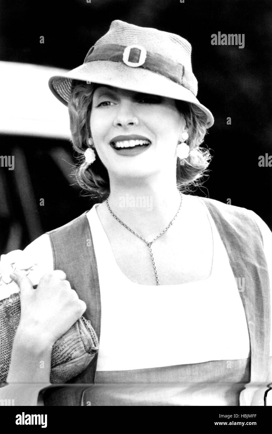 BUDDY, Rene Russo, 1997, ©Columbia Pictures/courtesy Everett Collection ...