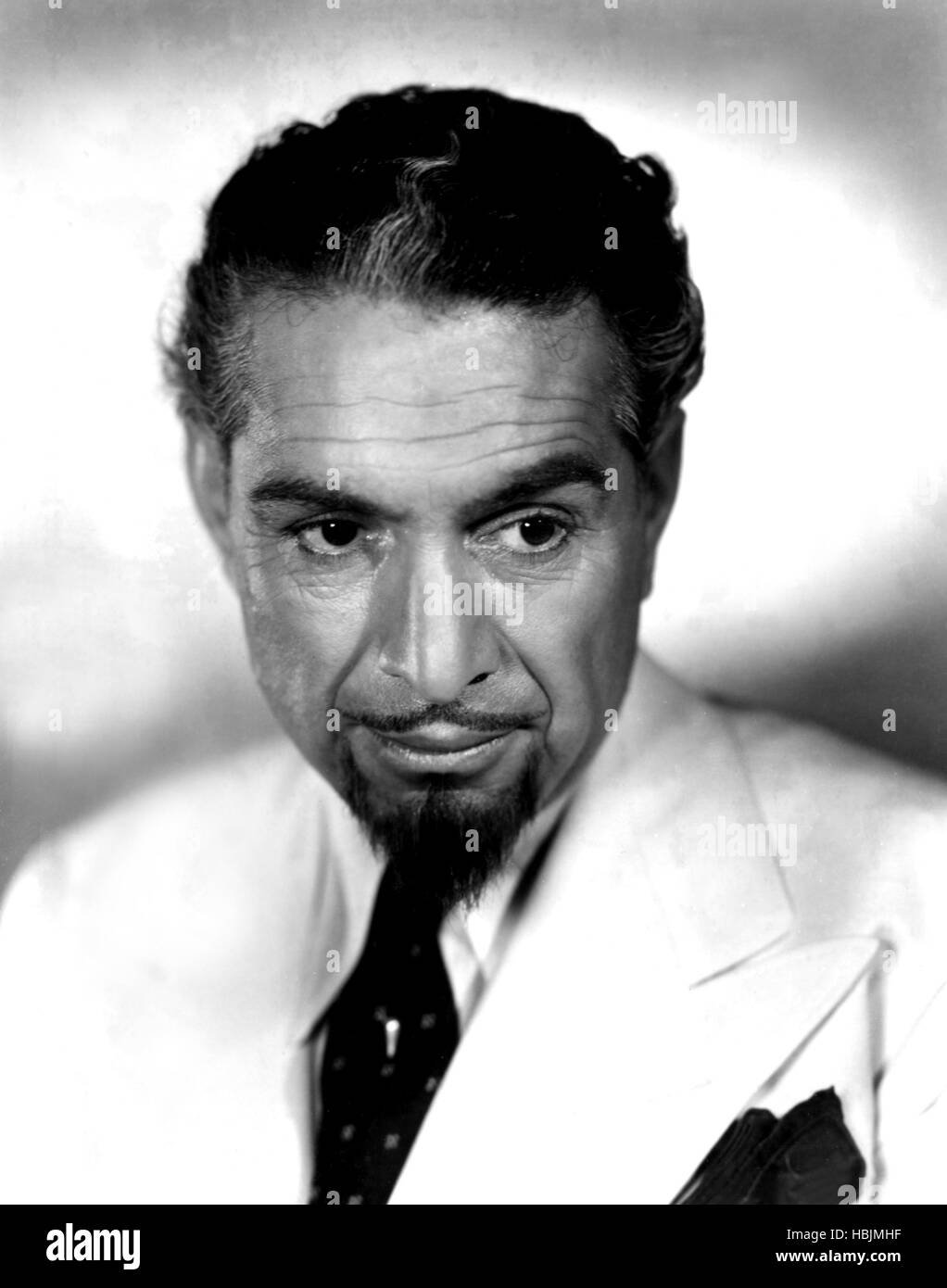 BULLDOG DRUMMOND IN AFRICA, J. Carrol Naish, 1938 Stock Photo - Alamy