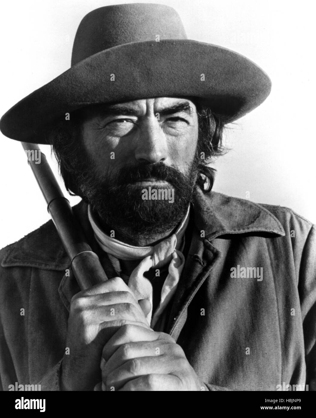 BILLY TWO HATS, Gregory Peck, 1974 Stock Photo - Alamy