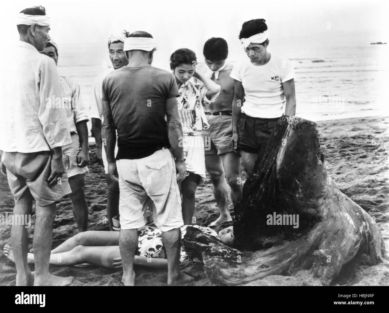 THE BIG WAVE, Rumiko Sasa (center), Reiko Higa (on ground), 1961 Stock ...
