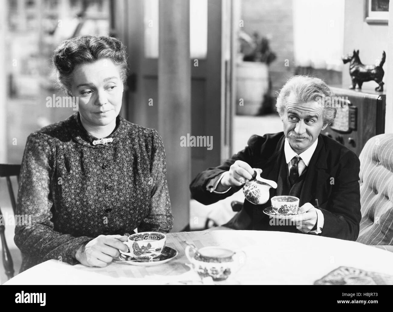 THE BLUE VEIL, from left: Jane Wyman, Cyril Cusack, 1951 Stock Photo ...