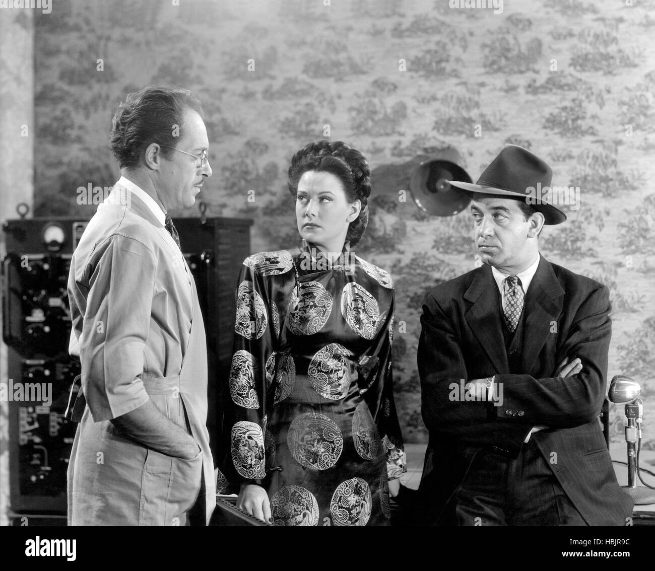 THE BLACK WIDOW, from left, Stan Jolley, Carol Foreman, Anthony Warde ...