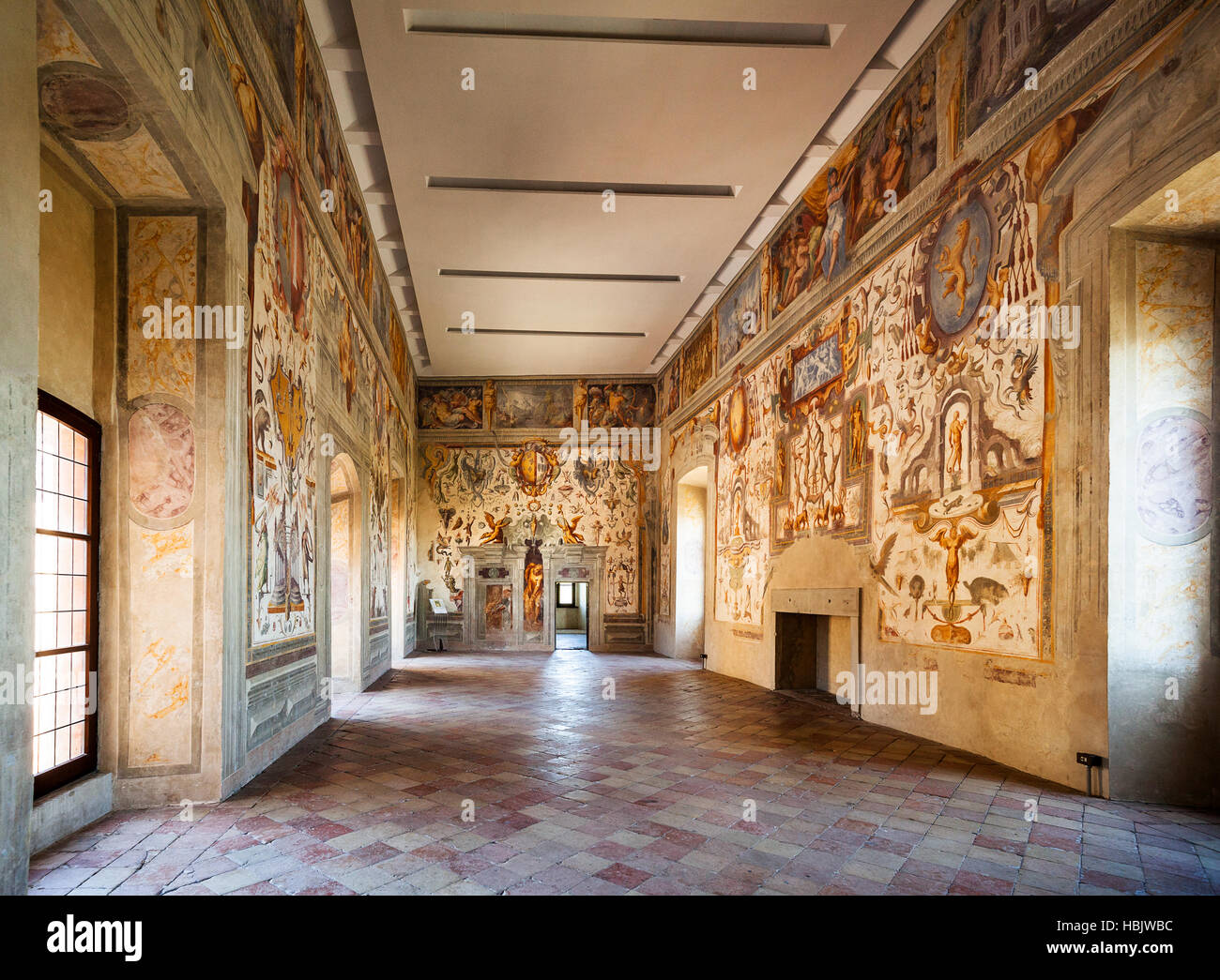 Castle hall hi-res stock photography and images - Alamy