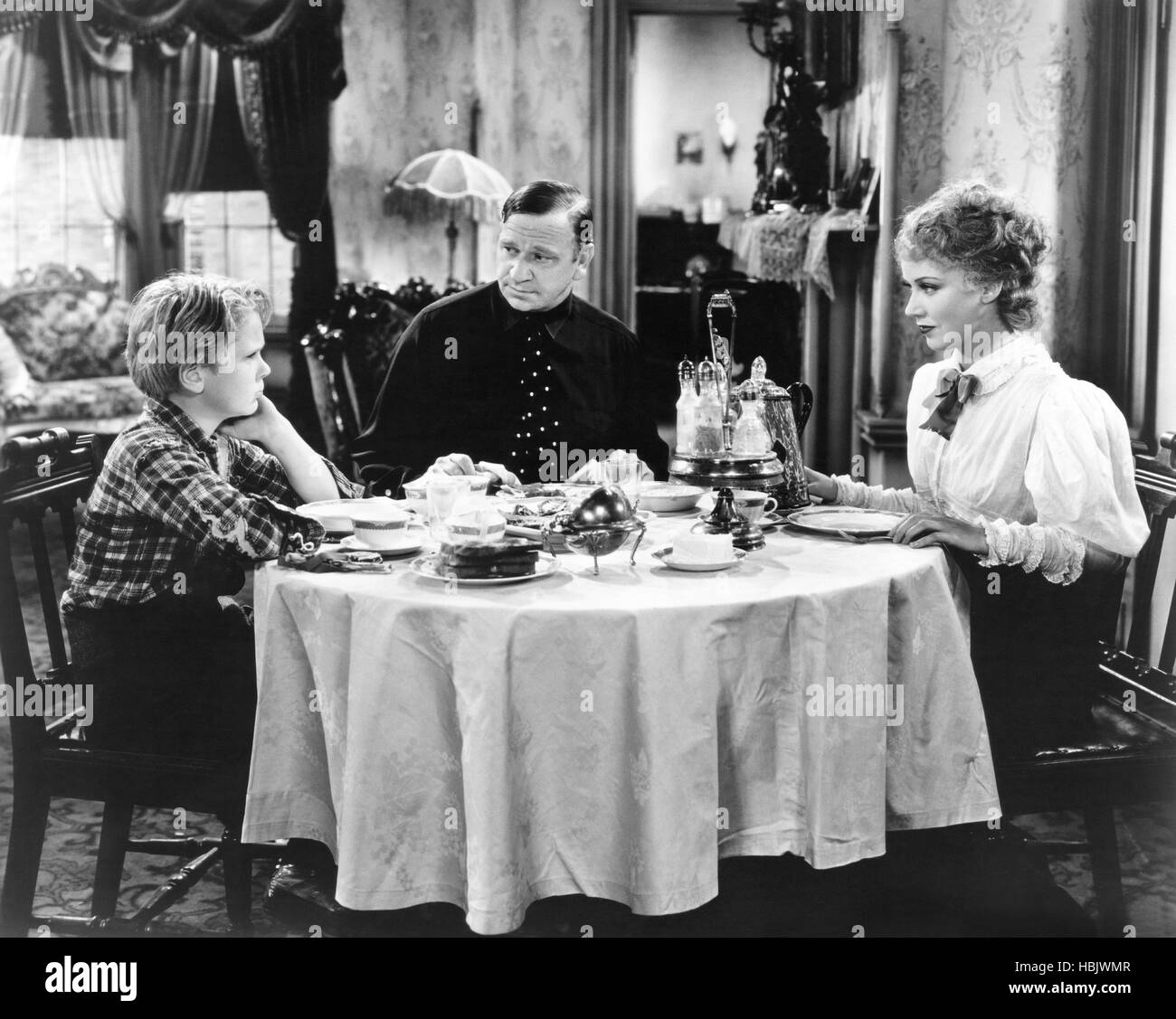 THE BOWERY, l-r: Jackie Cooper, Wallace Beery, Fay Wray, 1933, TM and ...