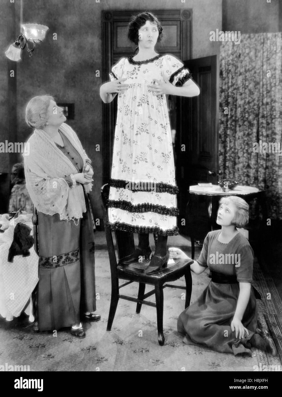 BREAD, Eugenie Besserer, Mae Busch, Wanda Hawley, 1924 Stock Photo - Alamy