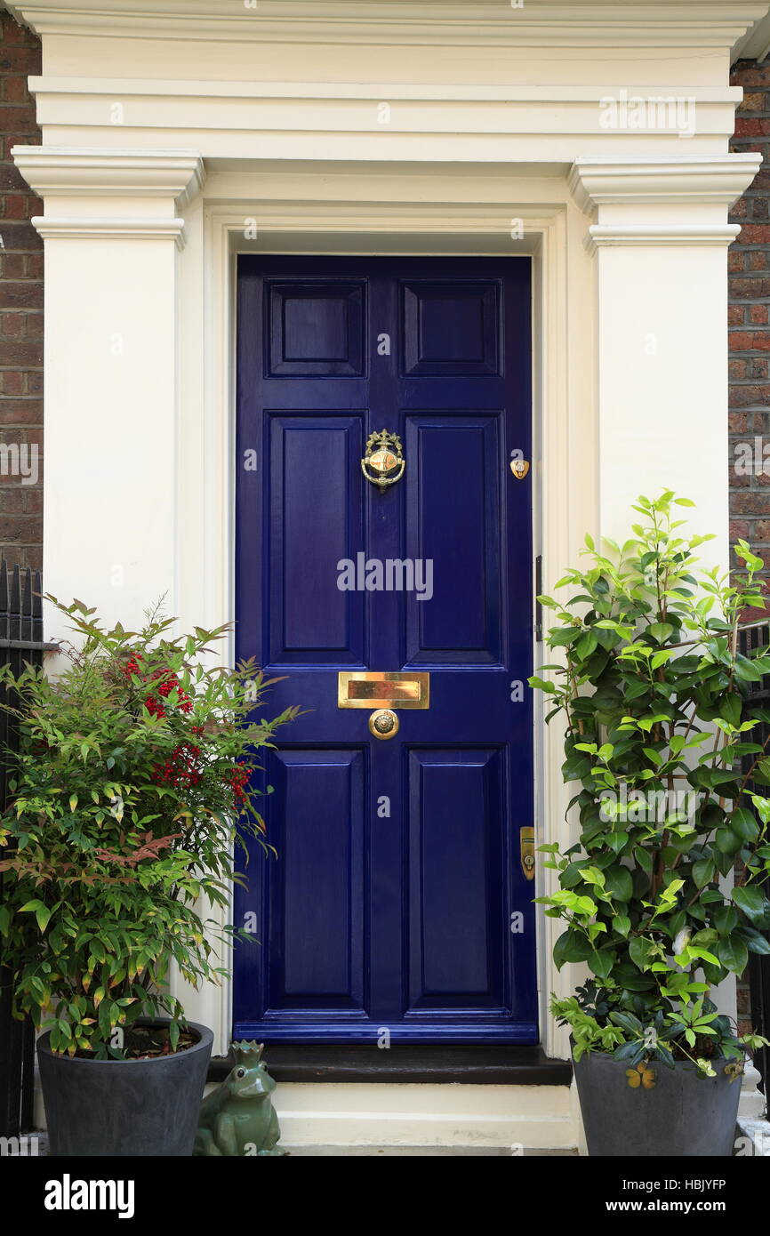 Apartment door hi-res stock photography and images - Alamy