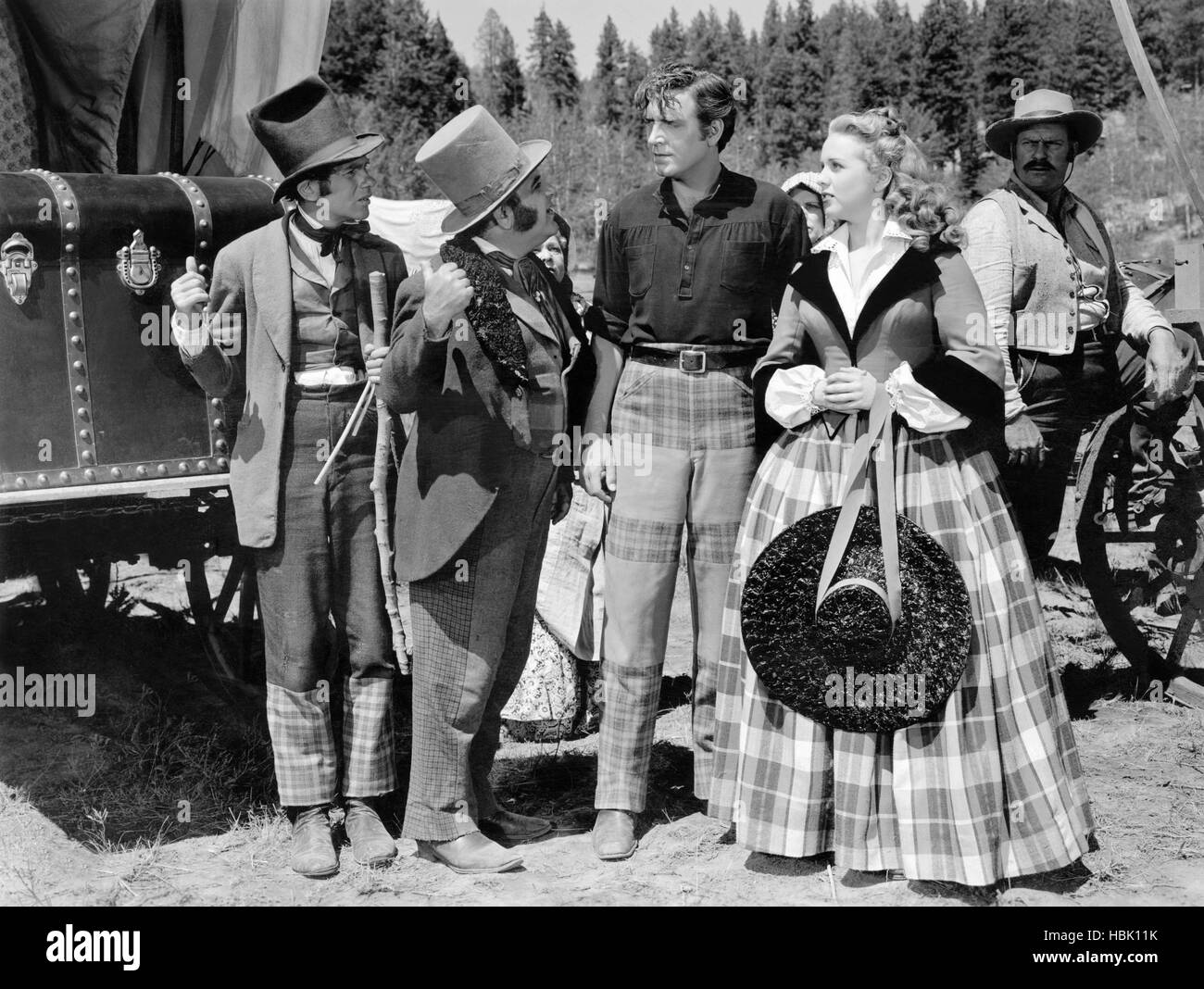 CAN'T HELP SINGING, from left: Leonid Kinsky, Akim Tamiroff, Robert ...