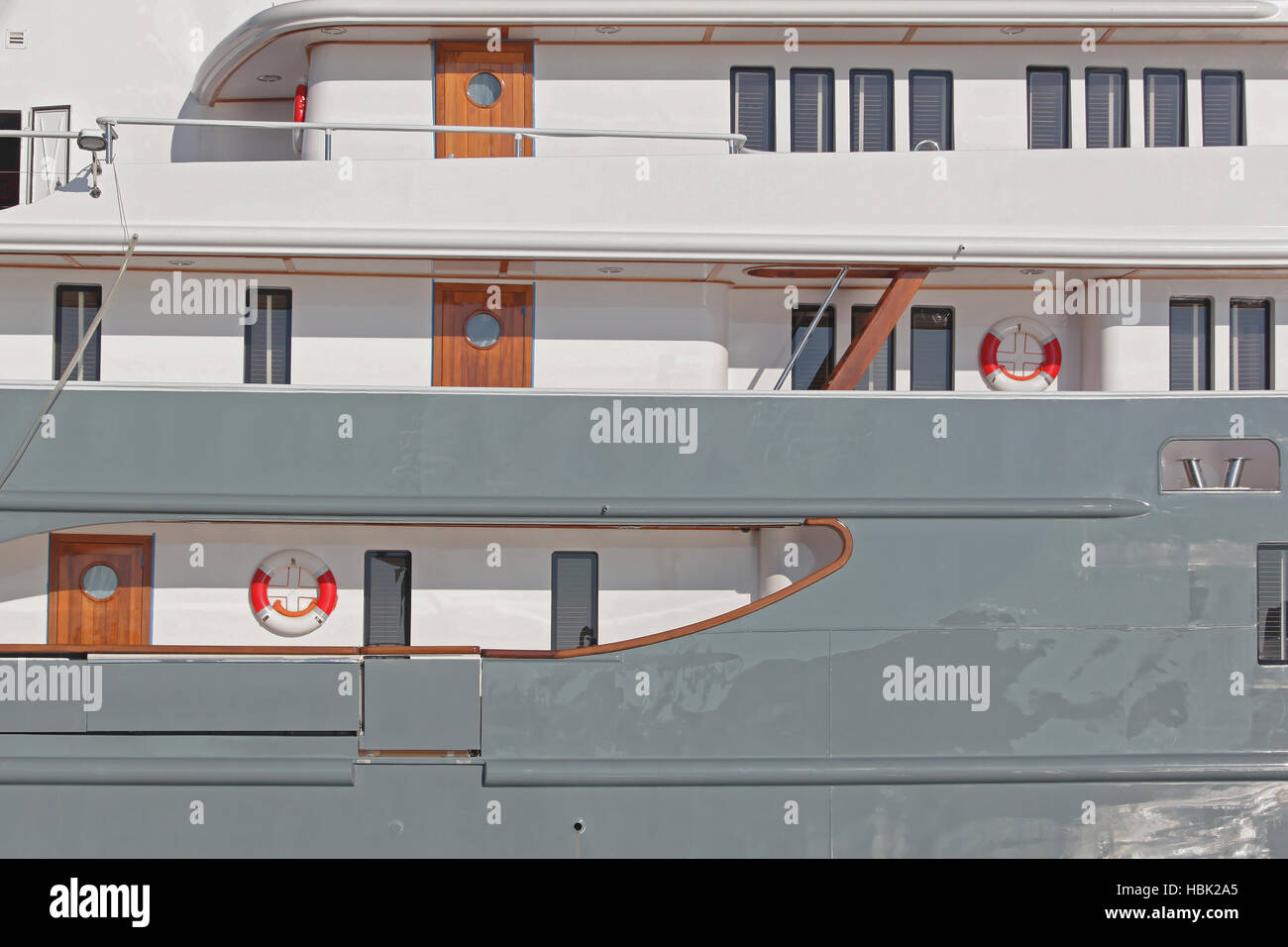 Cruise ship port side hi-res stock photography and images - Alamy