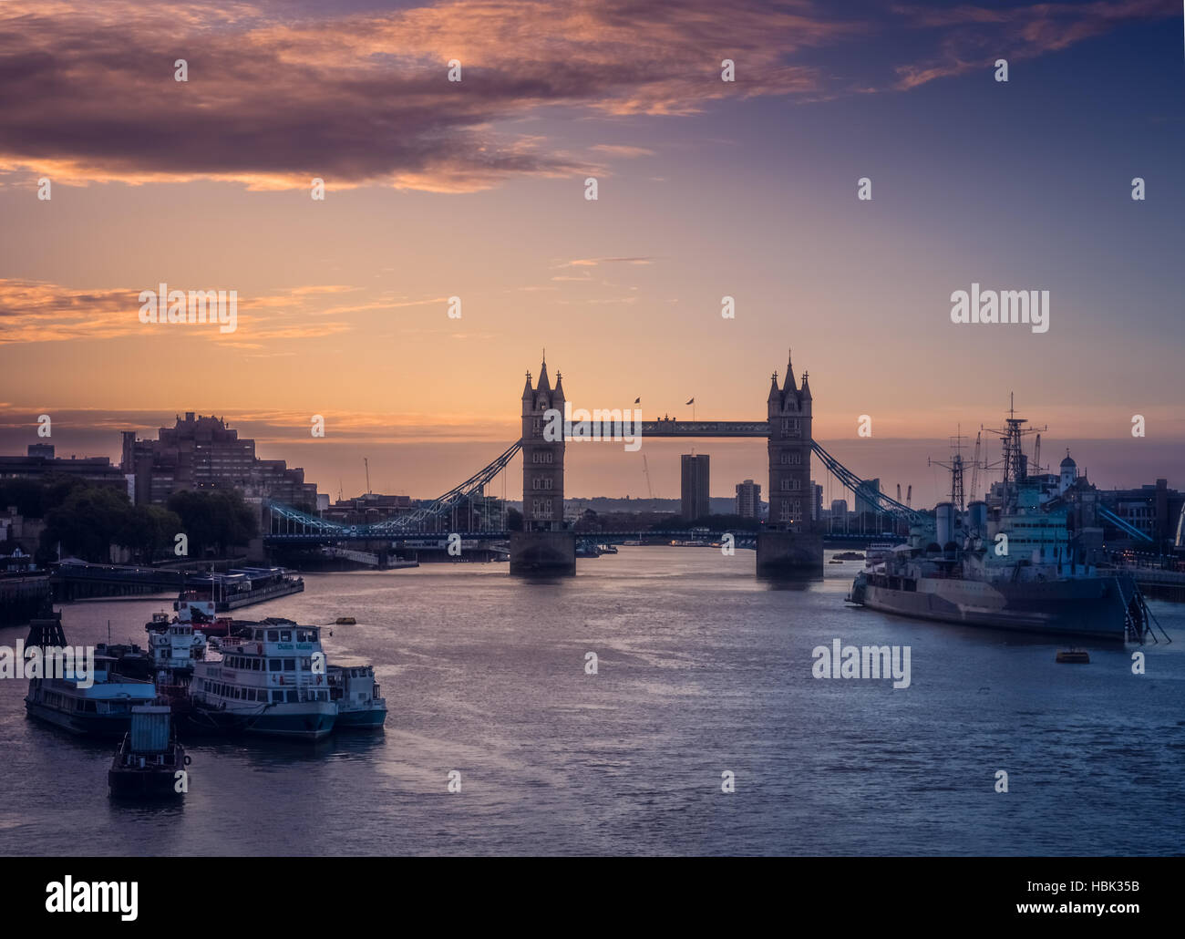 Sunrise over Tower Bridge Stock Photo - Alamy