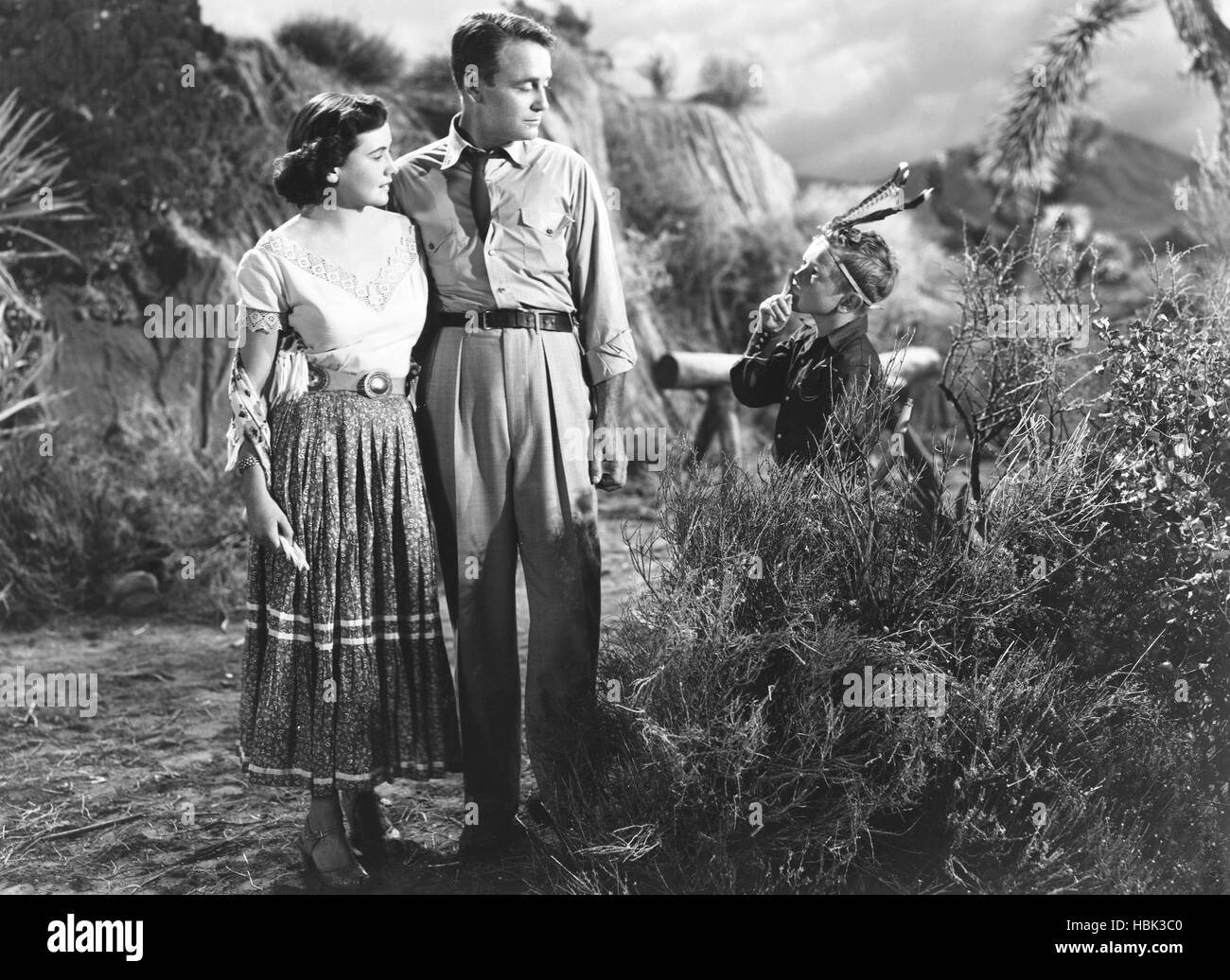 THE CAPTURE, from left: Teresa Wright, Lew Ayres, Jimmy Hunt, 1950 ...