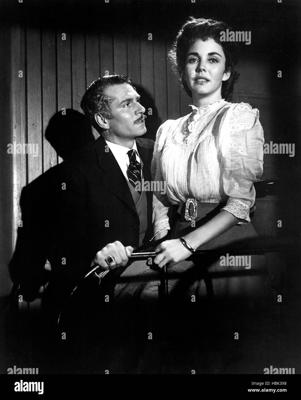 CARRIE, Laurence Olivier, Jennifer Jones, 1952 Stock Photo - Alamy