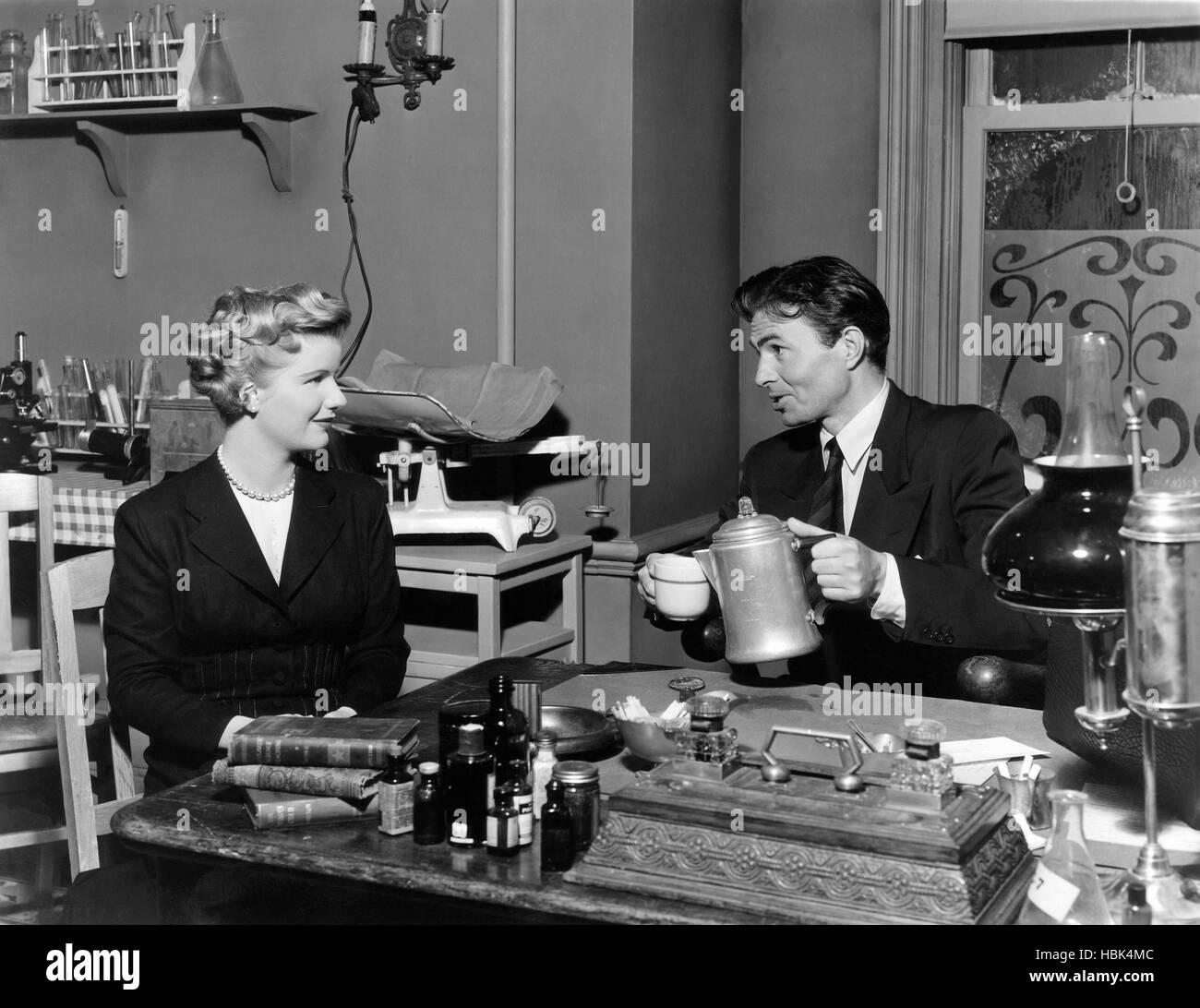 CAUGHT, Barbara Bel Geddes, James Mason, 1949 Stock Photo - Alamy