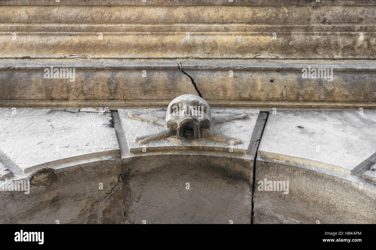 Death Statue Symbol Dead Skull High Resolution Stock Photography and ...