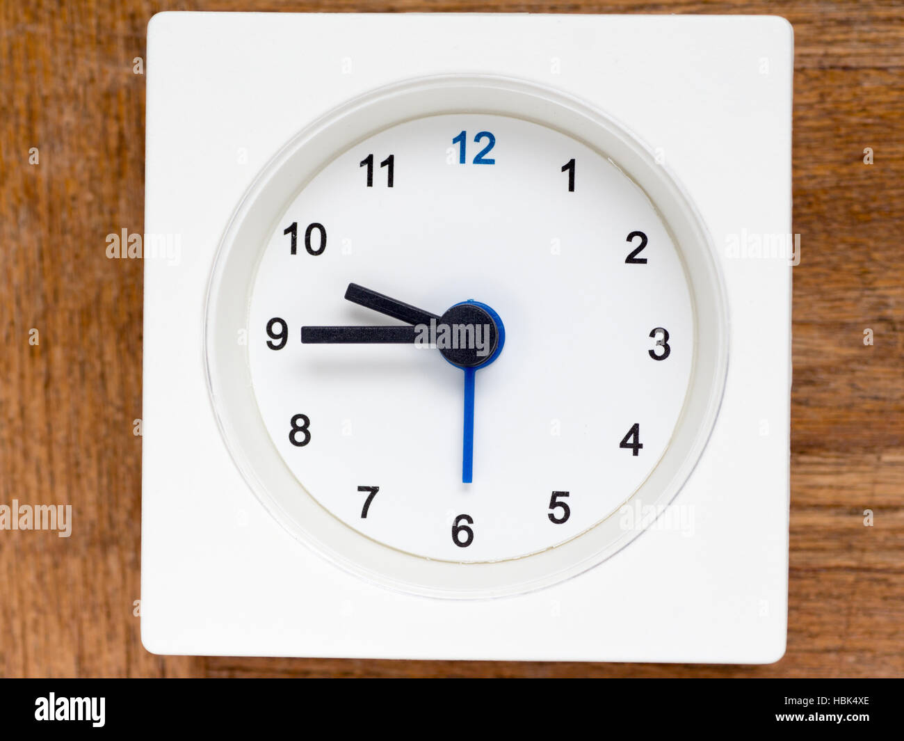 Clock time 9 45 hi-res stock photography and images - Alamy