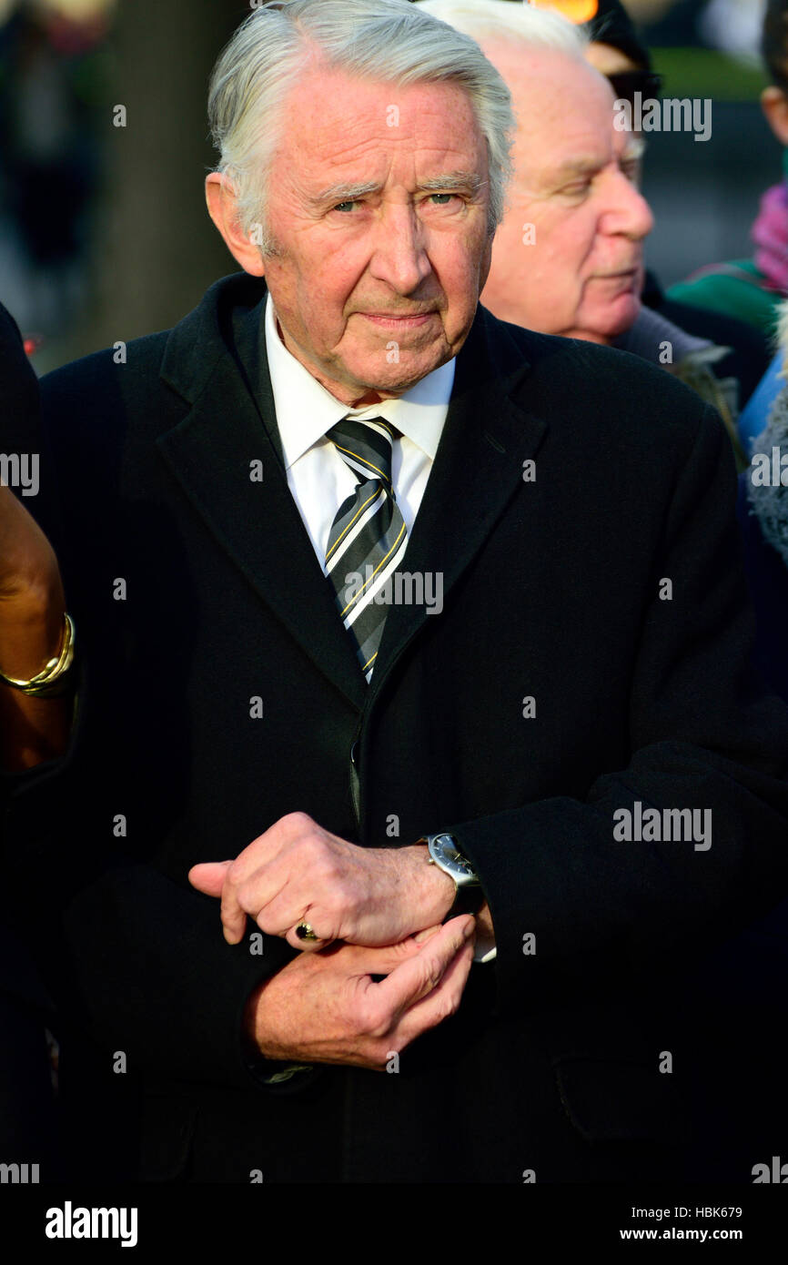 David steel aikwood hi-res stock photography and images - Alamy