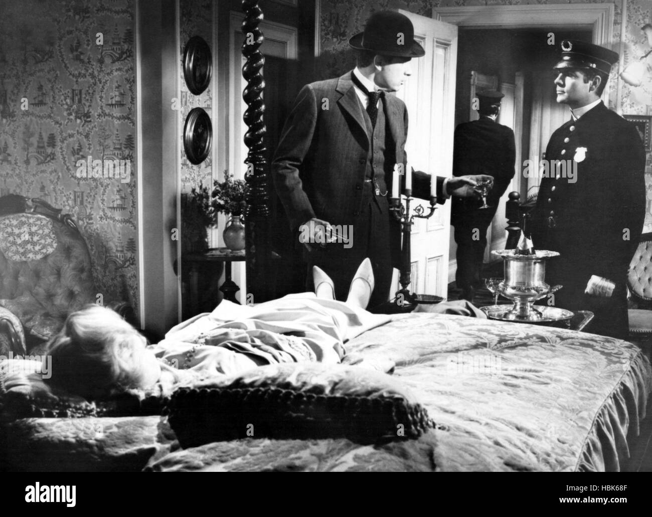 CHAMBER OF HORRORS, first two left: Inger Stratton, Wayne Rogers, 1966 ...