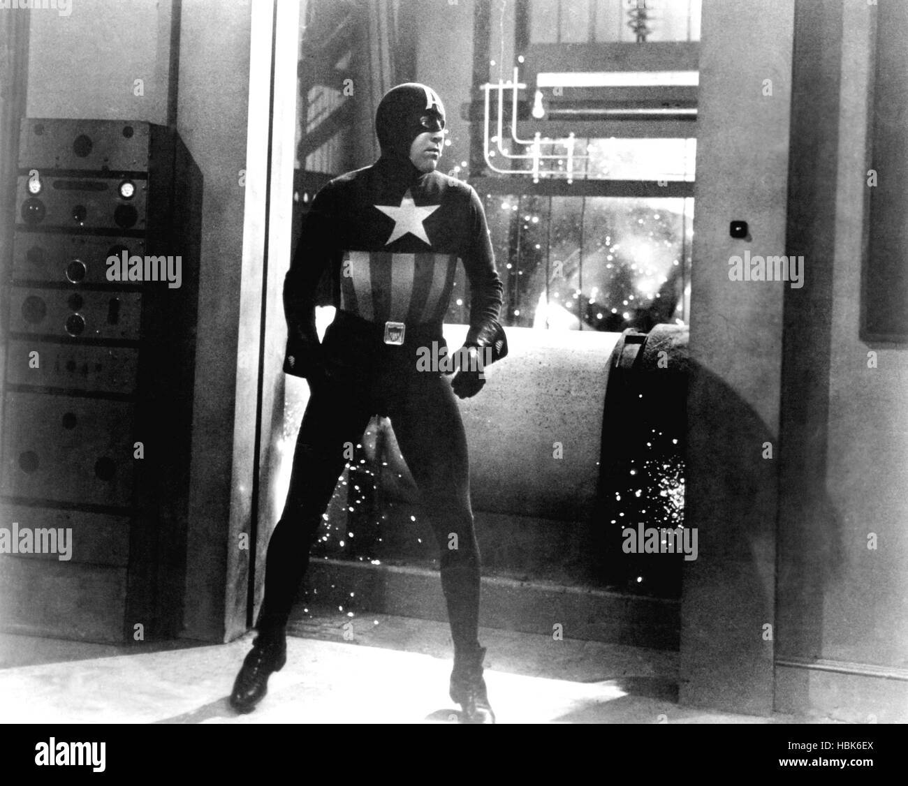 CAPTAIN AMERICA, Dick Purcell, 1944 Stock Photo - Alamy