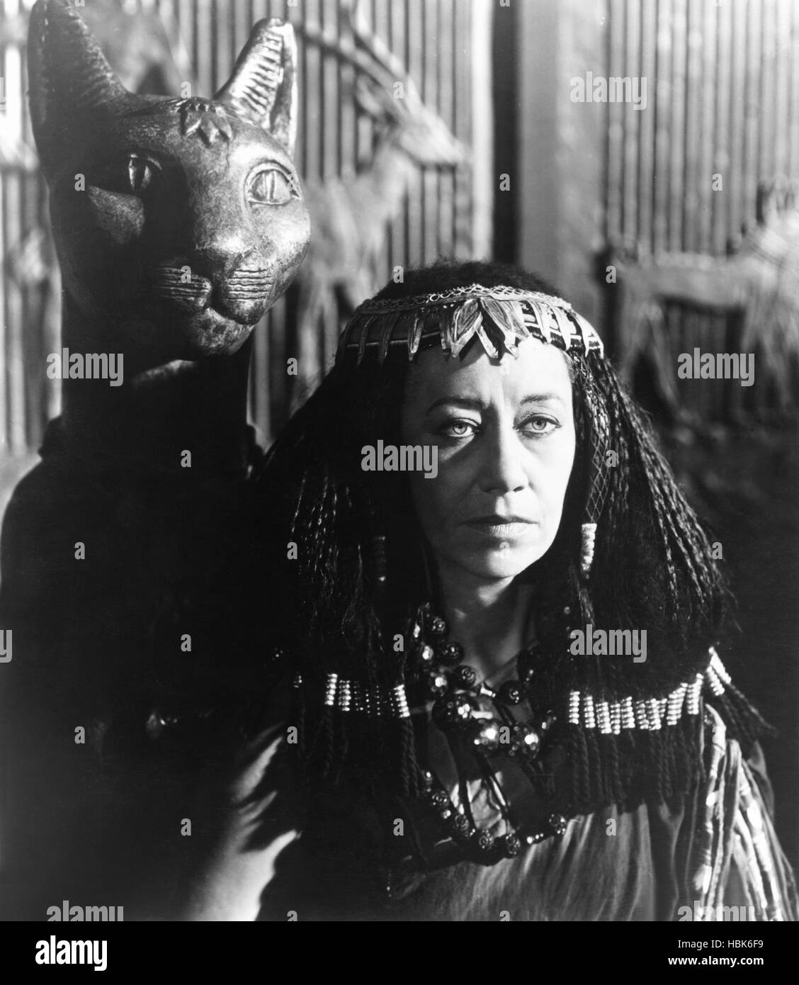 CAESAR AND CLEOPATRA, Flora Robson, 1945 Stock Photo - Alamy