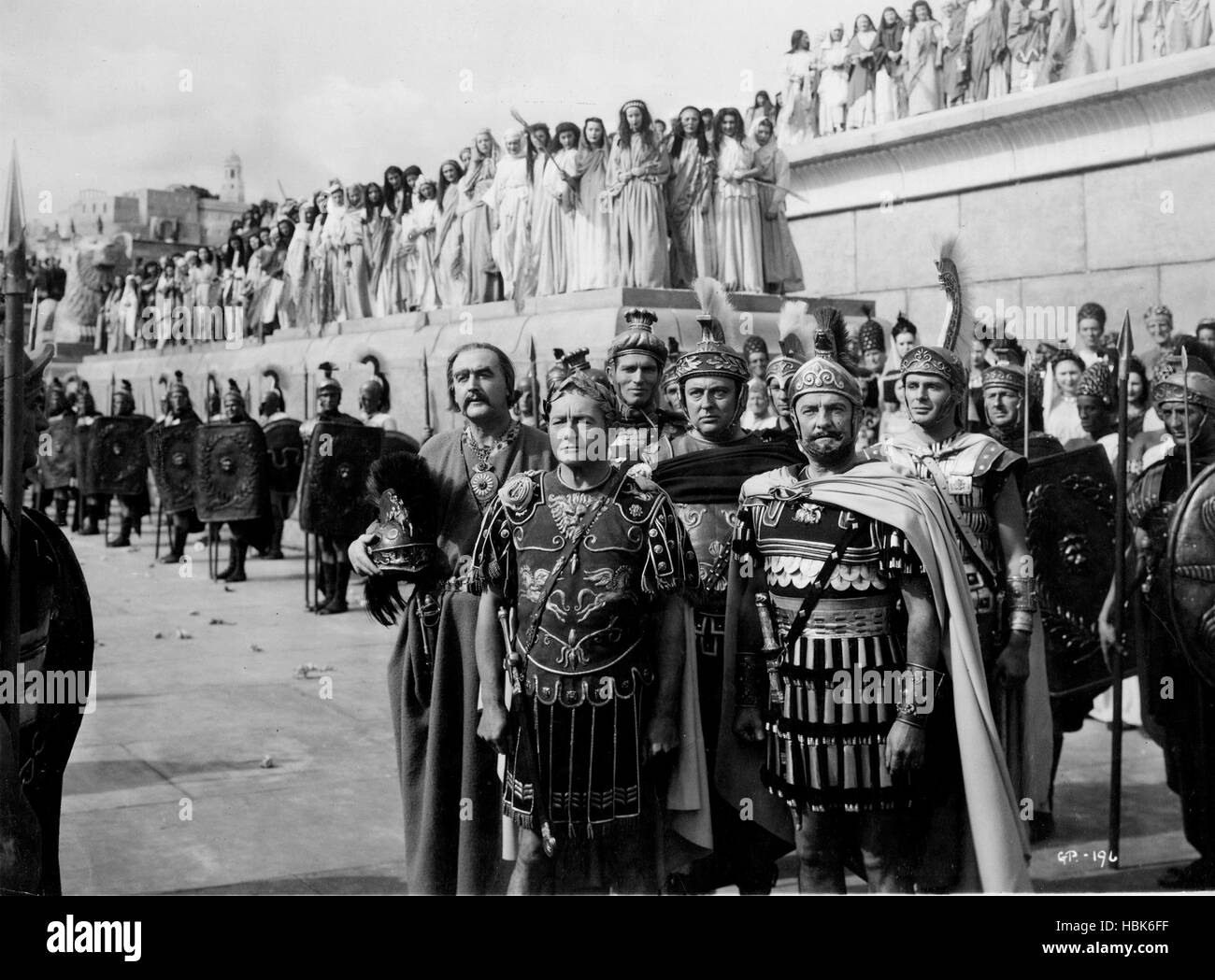 CAESAR AND CLEOPATRA, from left, front, Claude Rains, Basil Sydney ...