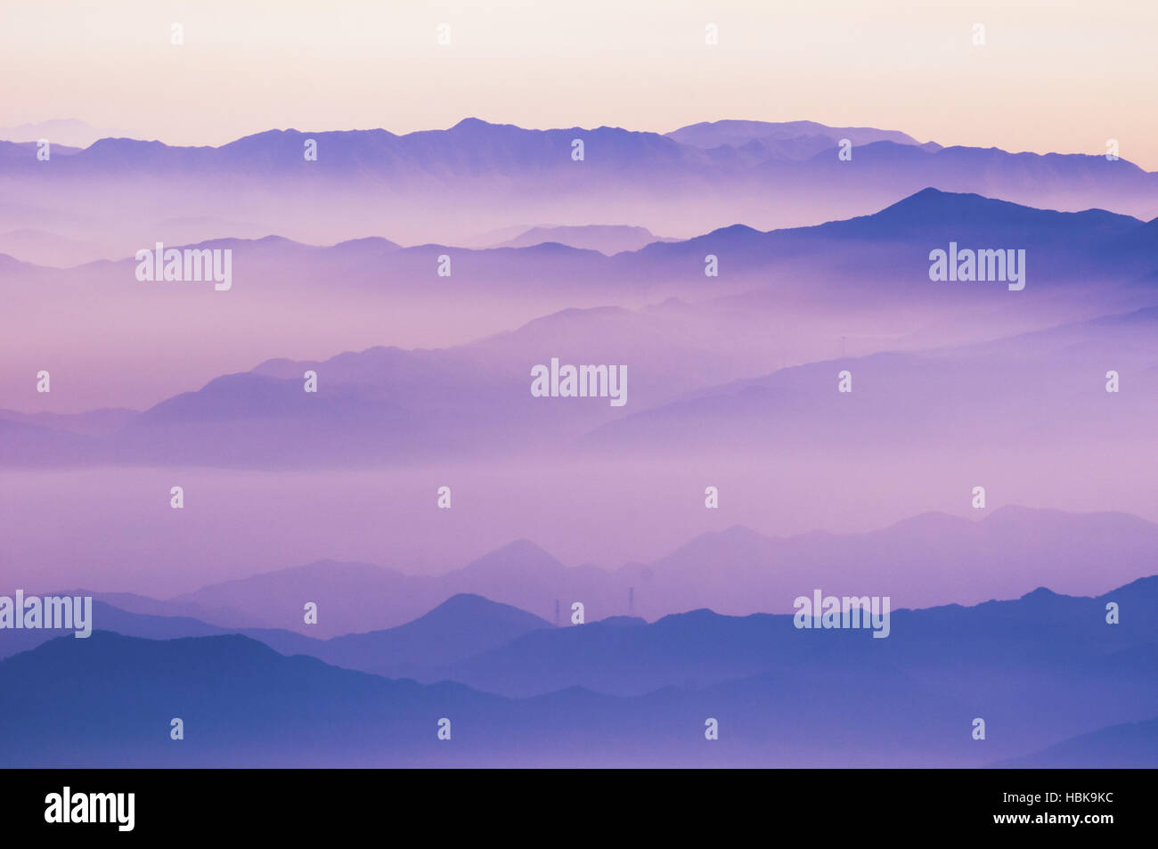 Mountain ridges hi-res stock photography and images - Alamy