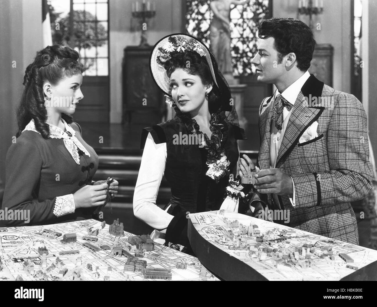 CENTENNIAL SUMMER, from left, Jeanne Crain, Linda Darnell, Cornel Wilde ...