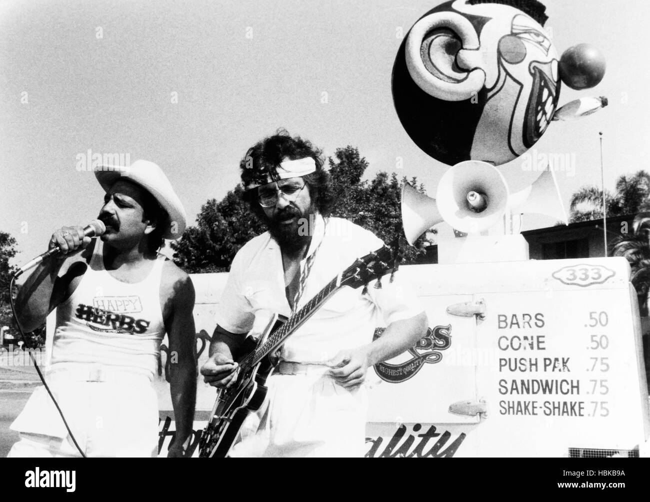 CHEECH AND CHONG'S NICE DREAMS, from left: Cheech Marin, Tommy Chong ...