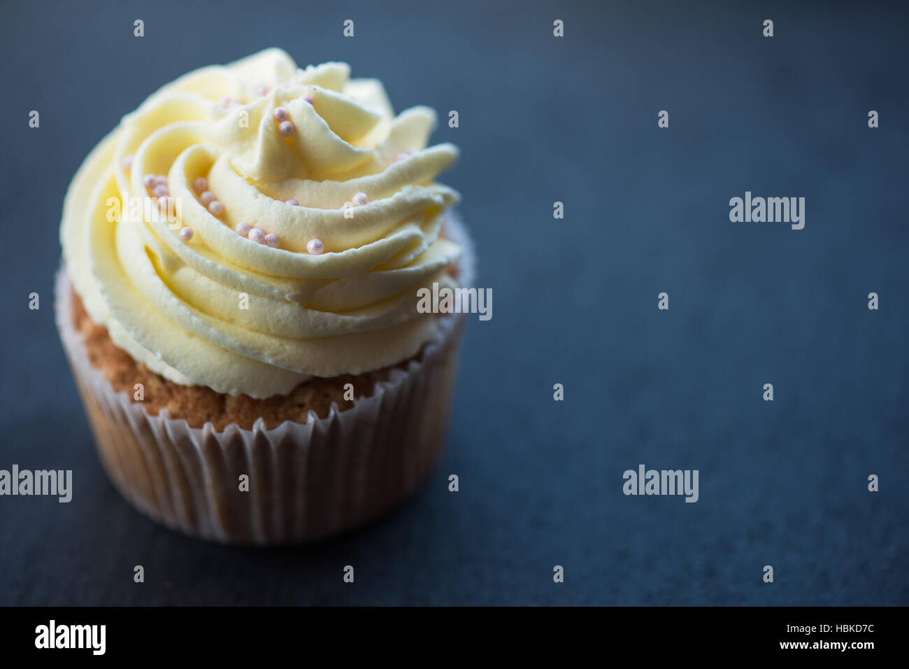 Cupcakes desert cream Stock Photo - Alamy