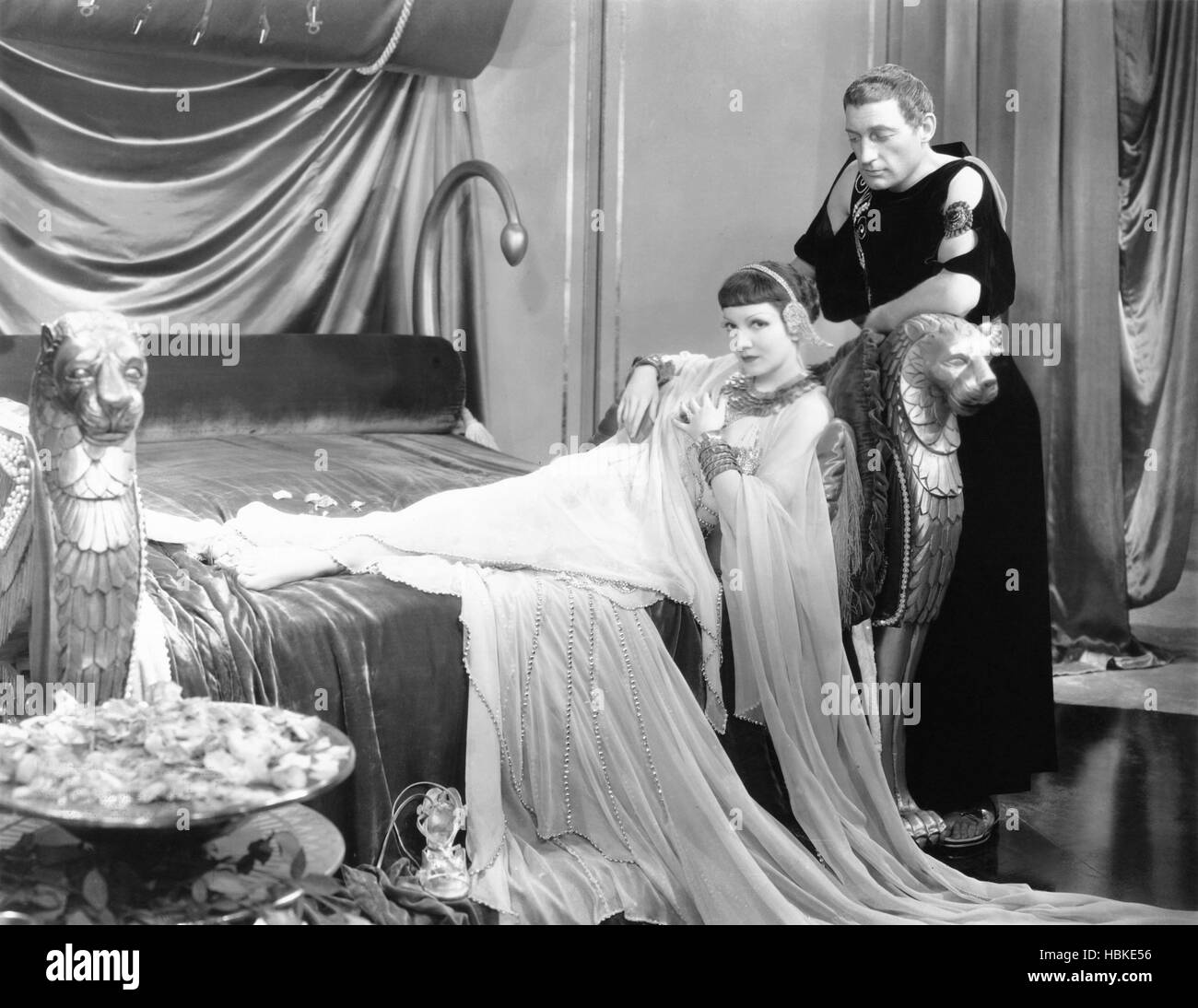 CLEOPATRA, from left: Claudette Colbert, Warren William, 1934 Stock Photo - Alamy