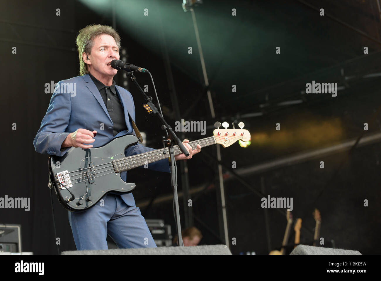 Bruce foxton hi-res stock photography and images - Alamy