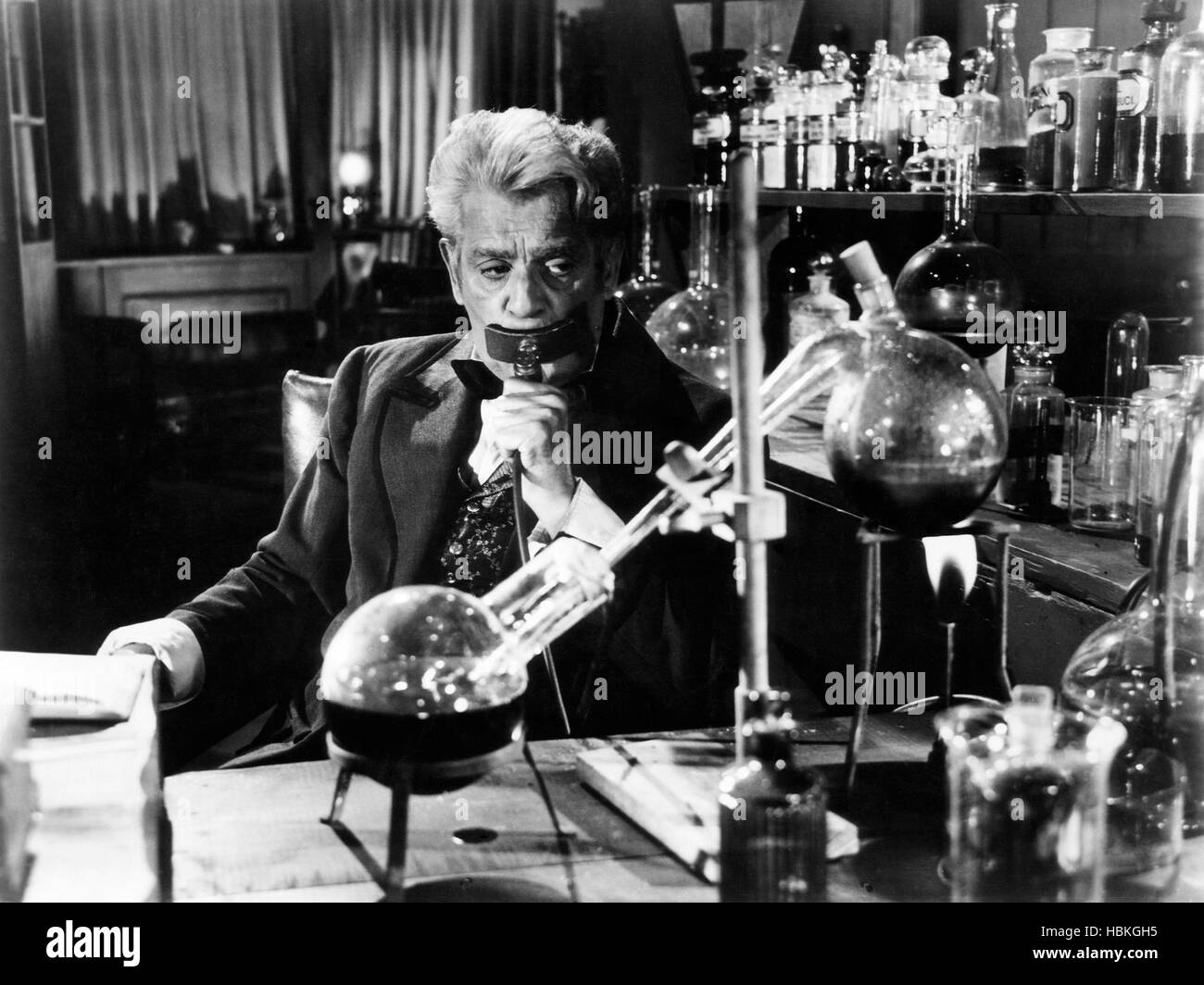 CORRIDORS OF BLOOD, Boris Karloff, 1958 Stock Photo - Alamy